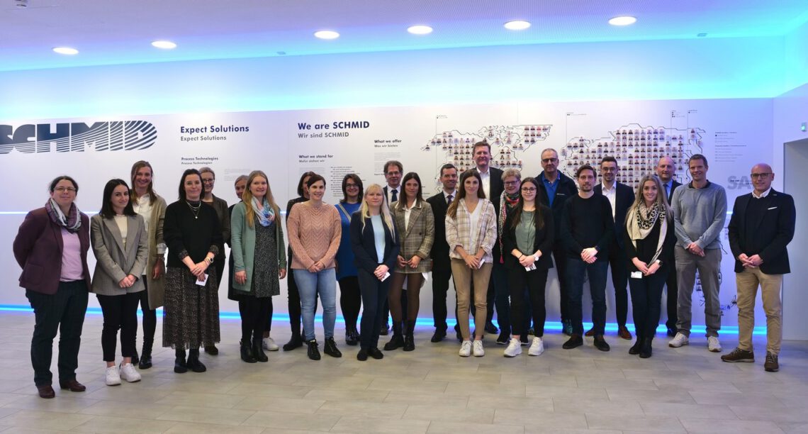 Lernortkooperation zu Gast bei Gebr. SCHMID - Eduard-Spranger-Schule